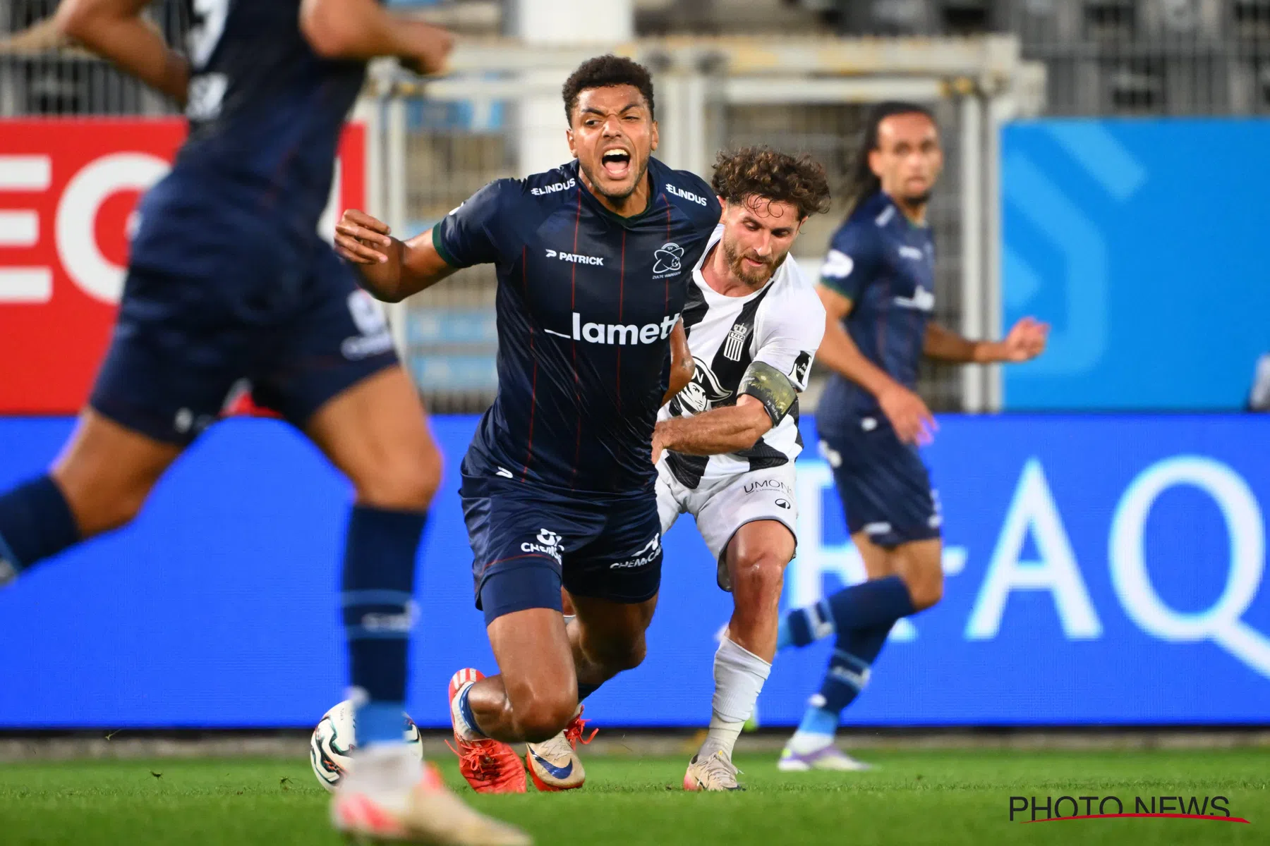 Ementa (Zulte Waregem) lovend over Vossen: “Een ervaren topspits”