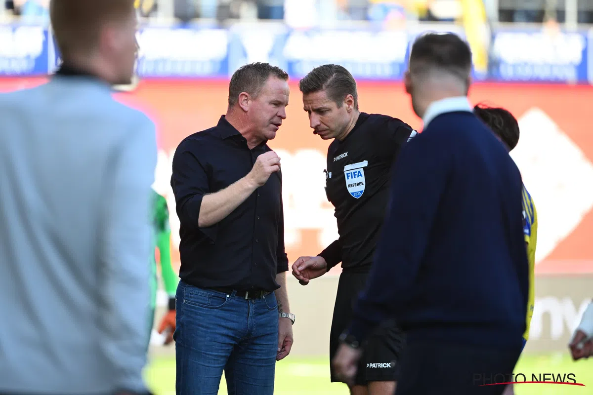 Wouter Vrancken en Thorsten Fink oneens over arbitrage na derby