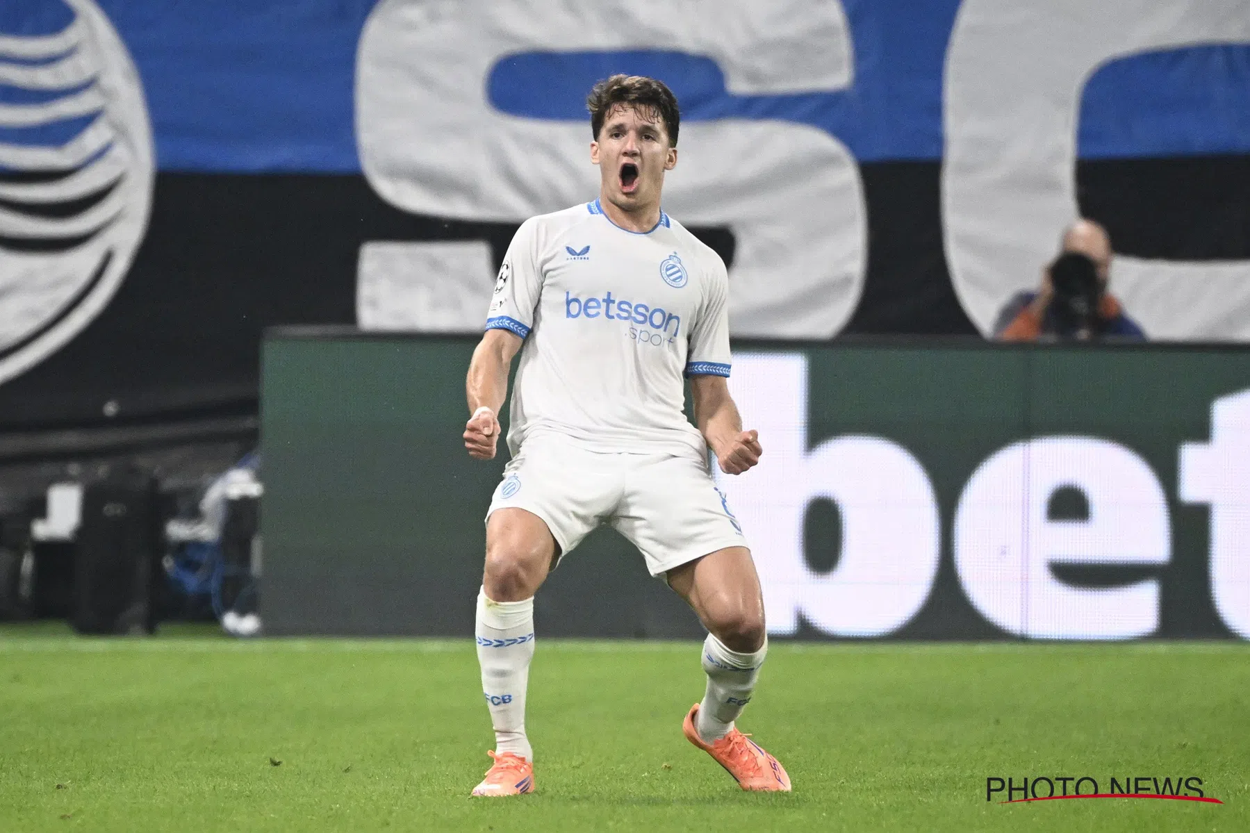 Mannaert onder de indruk van Tzolis bij Club Brugge