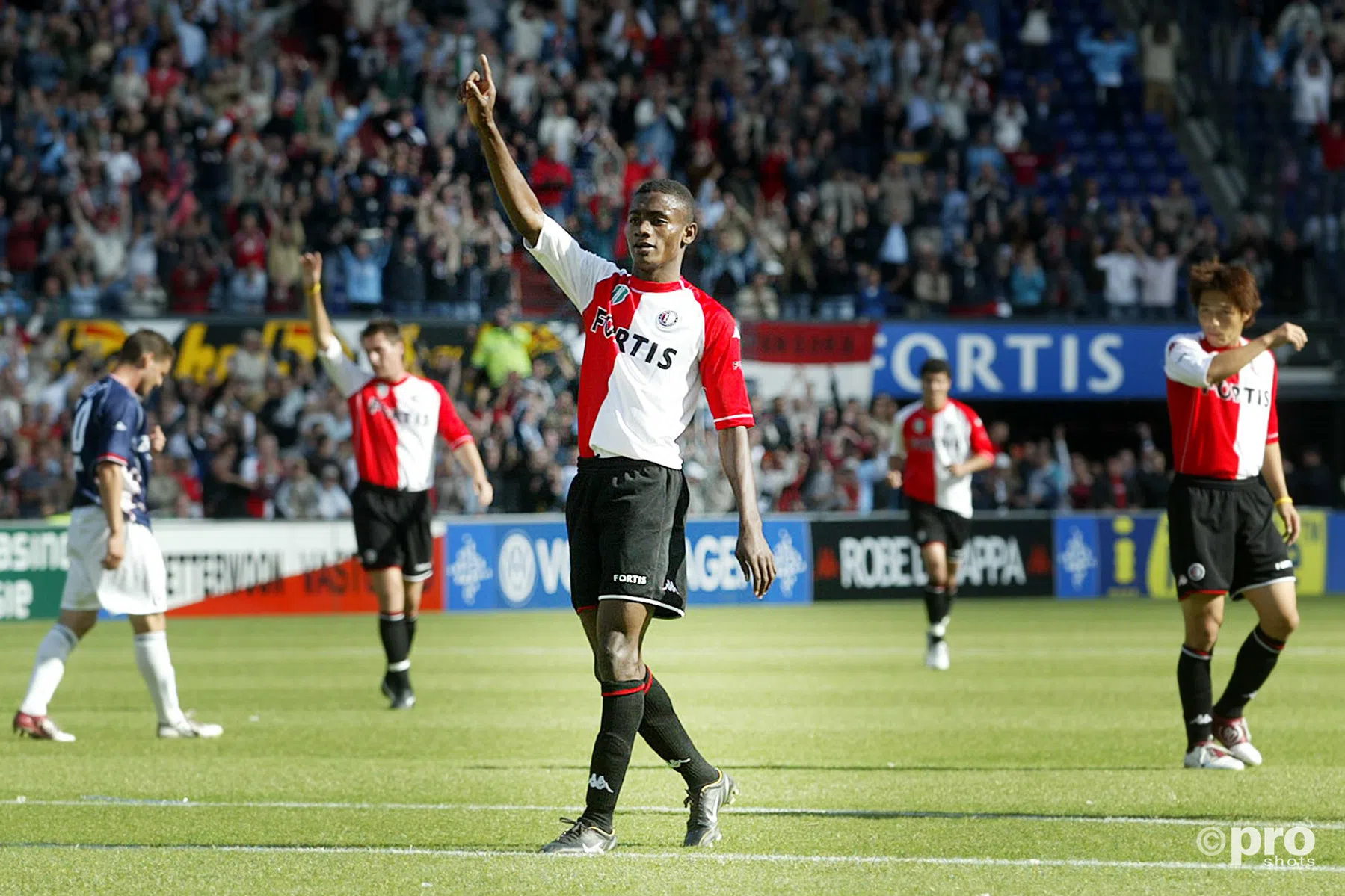 'Feyenoord Legend' verkoopt nu chocolade: 'Denk dat het een succes kan ...