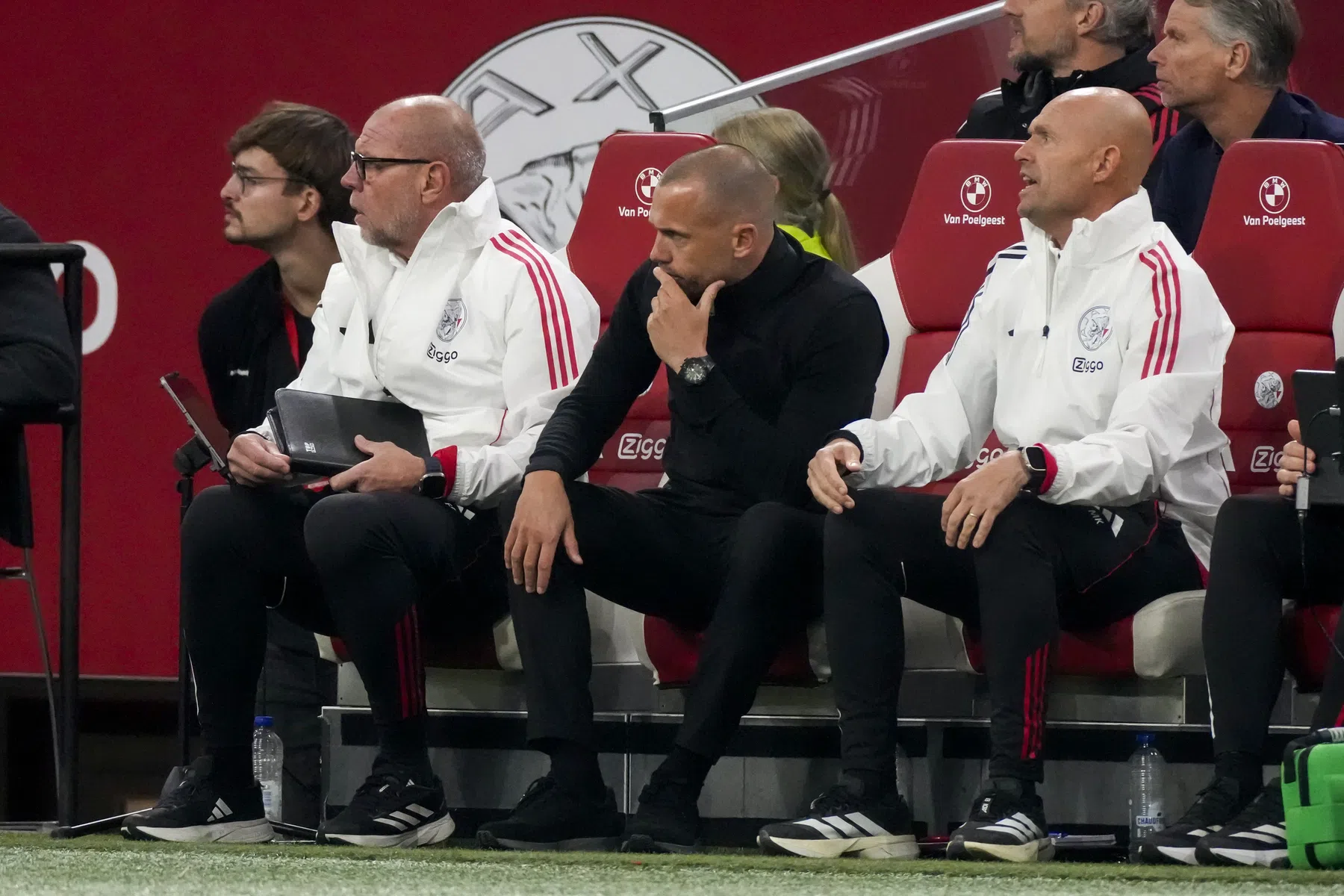 Kenneth Perez kraakt Marcel Keizer en twijfelt aan de toekomst van John ...