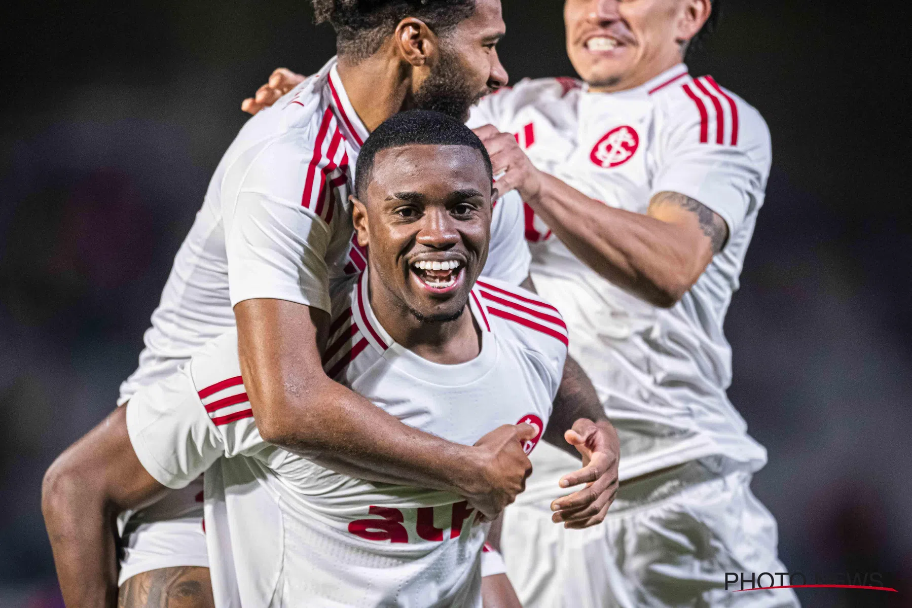 'RSC Anderlecht bereidt bod van 10 miljoen voor op 19-jarige Mathias’