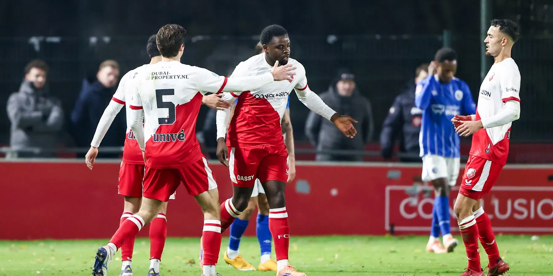 Ohio leidt Jong Utrecht met twee goals langs Den Bosch, Almere verslaat VVV