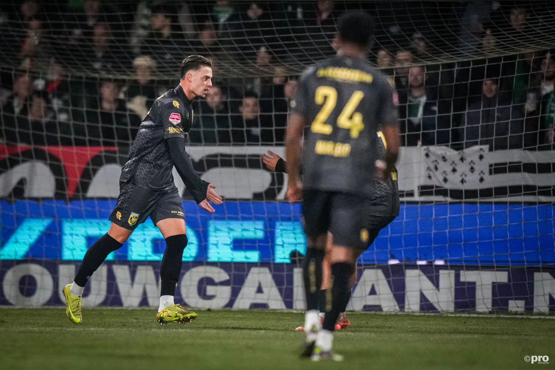 Vitesse treft maatregelen en gaat strenger handhaven op eigen uitsupporters