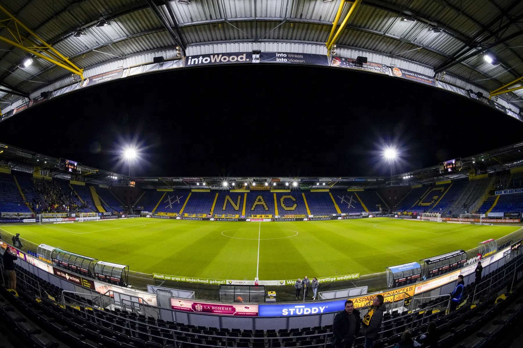 Rat Verlegh Stadion na ruim twintig jaar officieel weer in handen van NAC