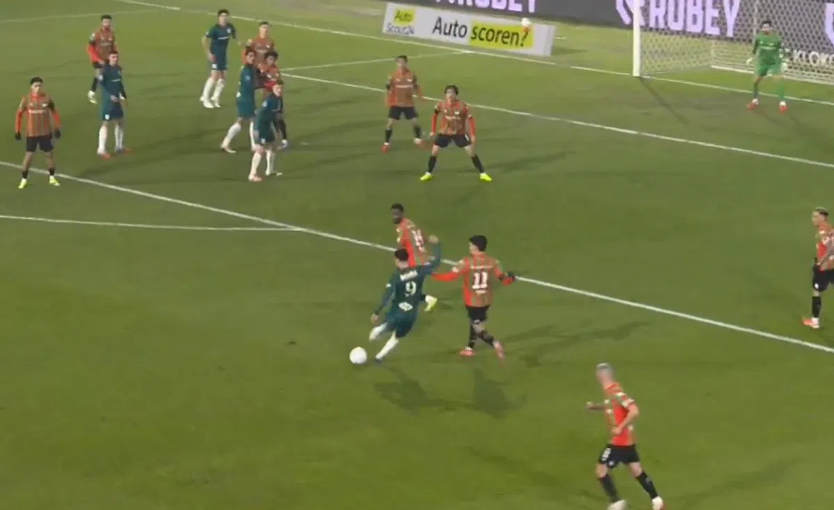 De beelden: wereldgoal Namli bij PEC-NEC