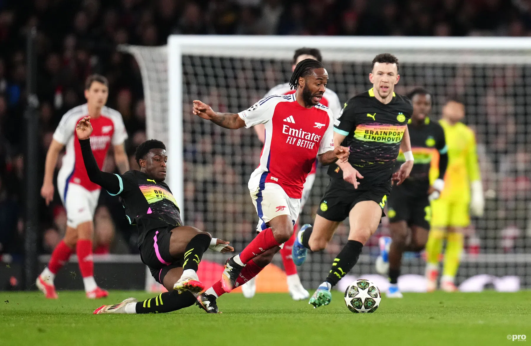 Feyenoord-fans reageren op komst Raheem Sterling naar Nederland