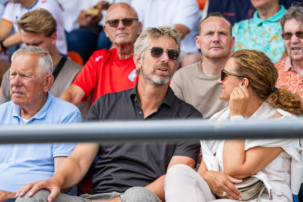 Edwin van der Sar kiest opvallend Five-a-side-team