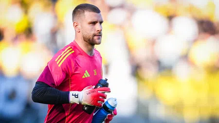 Borst fileert aankoop Ajax: 'Je kunt hem missen als kiespijn, hij kan ...