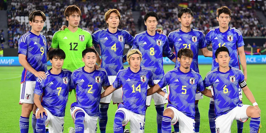 Japan wint van IJsland