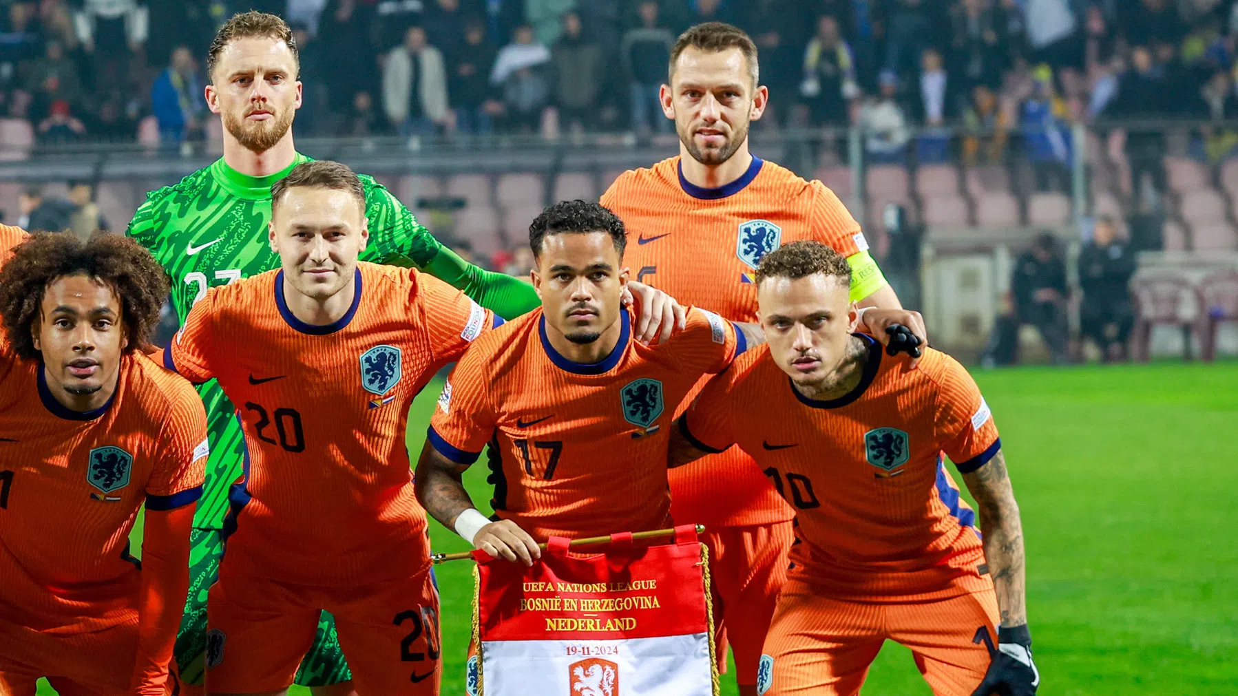 Lang reageert vol trots op post van Oranje-maatje