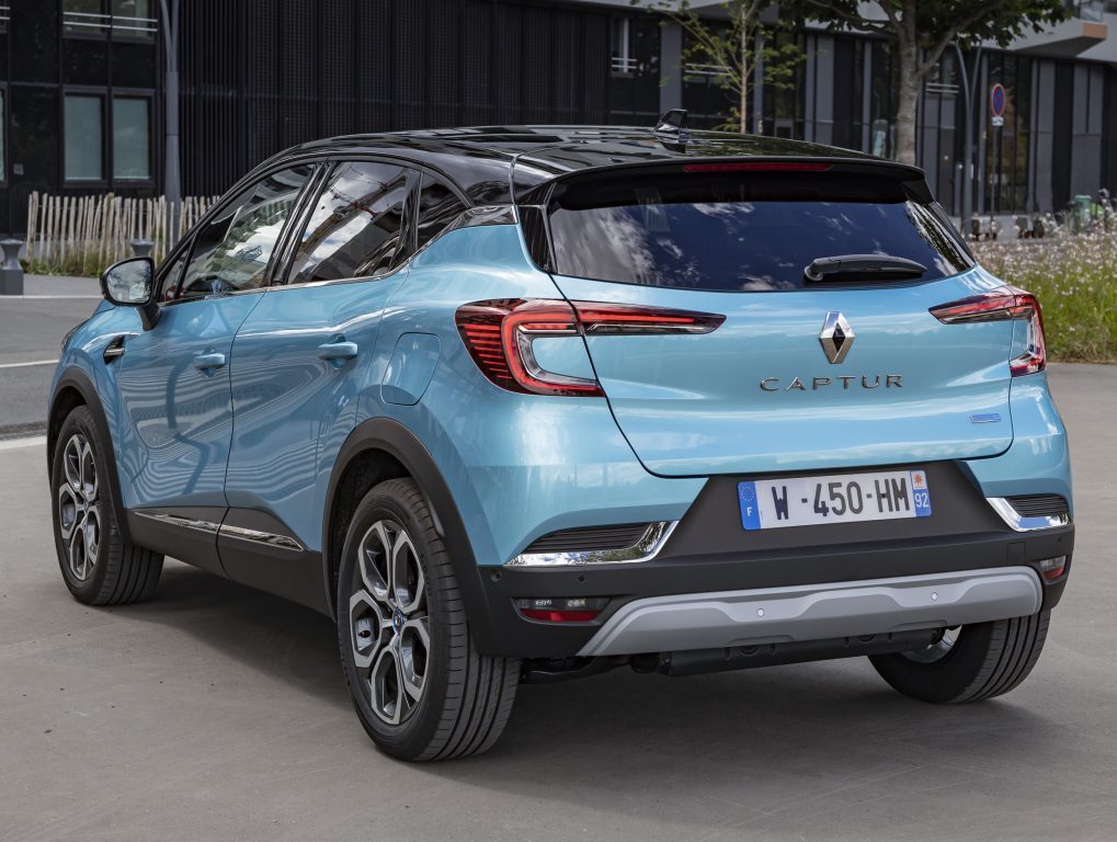 Renault Captur spots