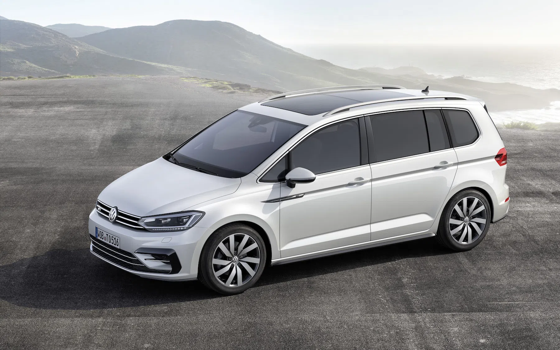 Volkswagen Touran spots