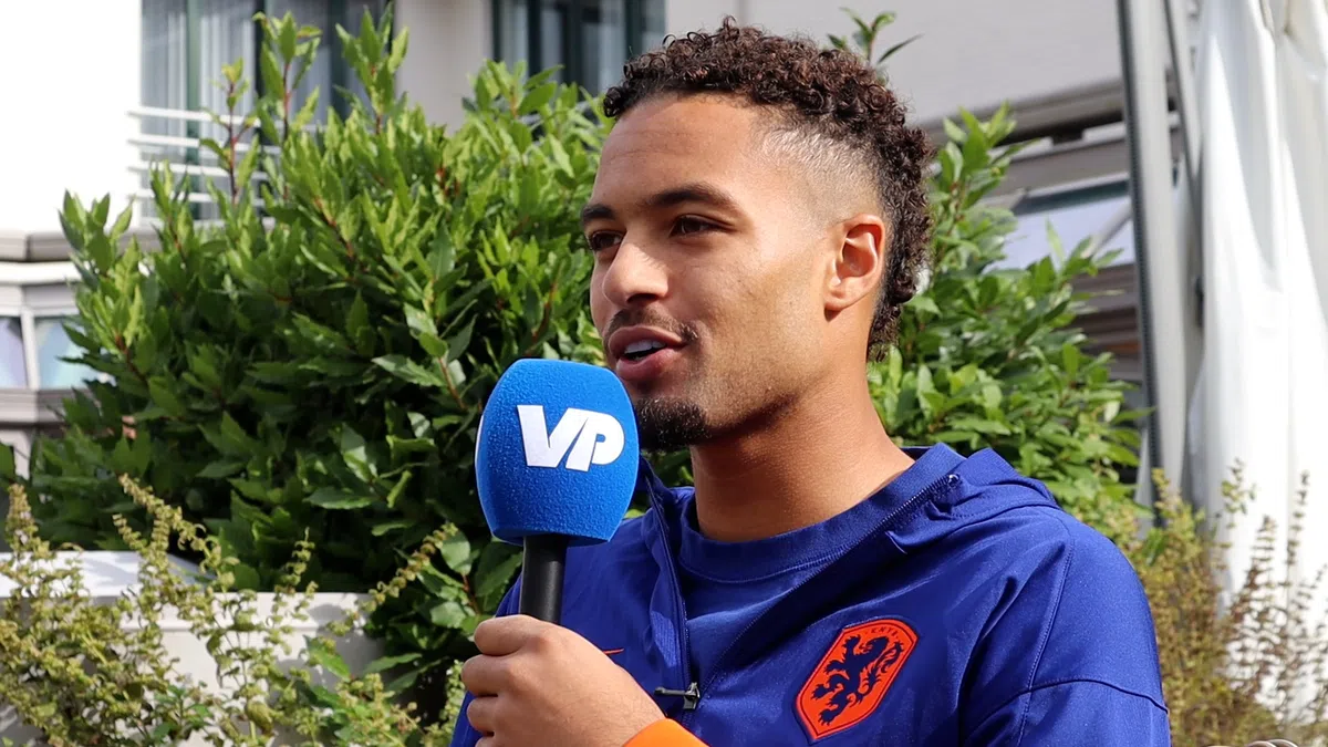 Rensch nadert de 150 Ajax-duels: 'Mensen vergeten soms dat ik pas 21 ben'