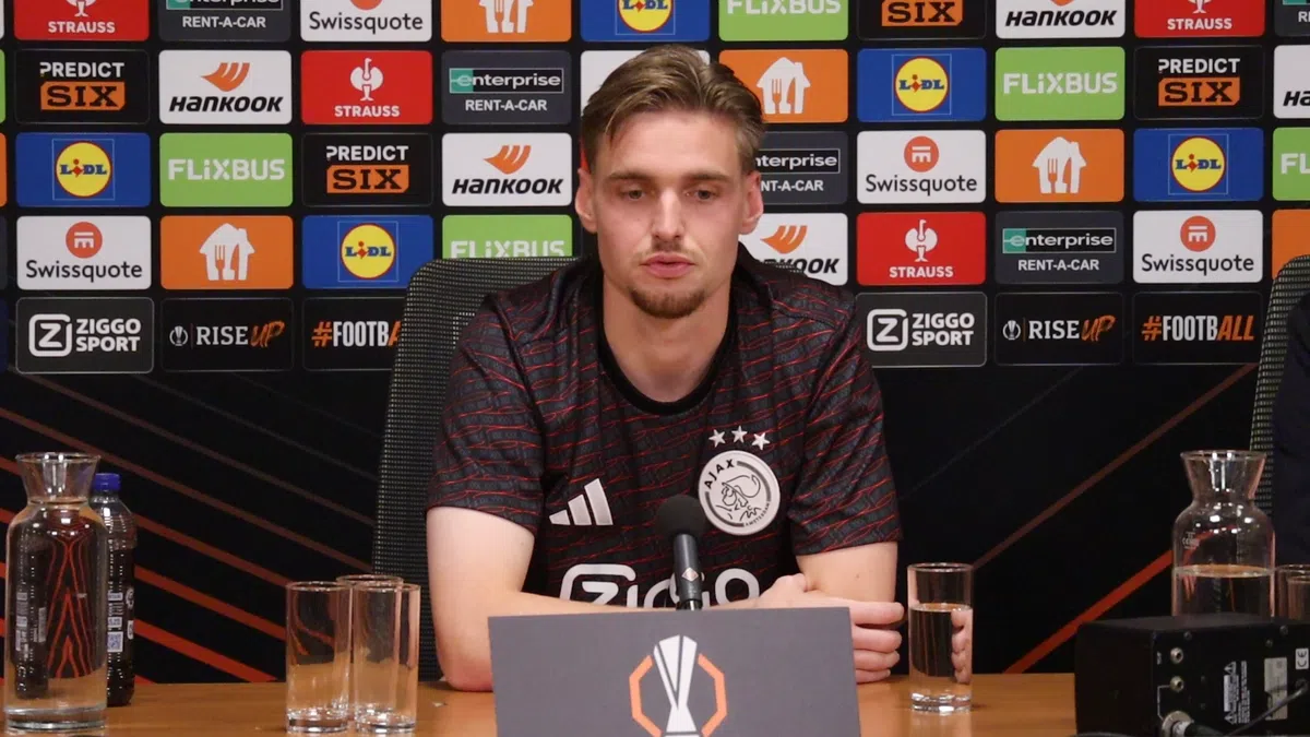 Taylor schuldbewust na gele kaart
