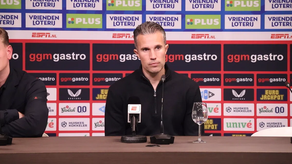 Van Persie is teleurgesteld in Feyenoord
