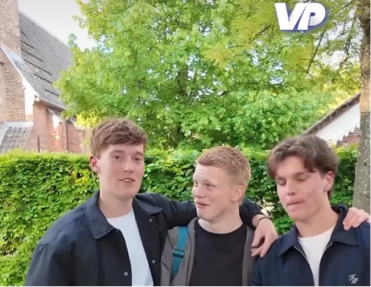 Smit toont muzikale kwaliteiten: AZ-talent duikt studio in